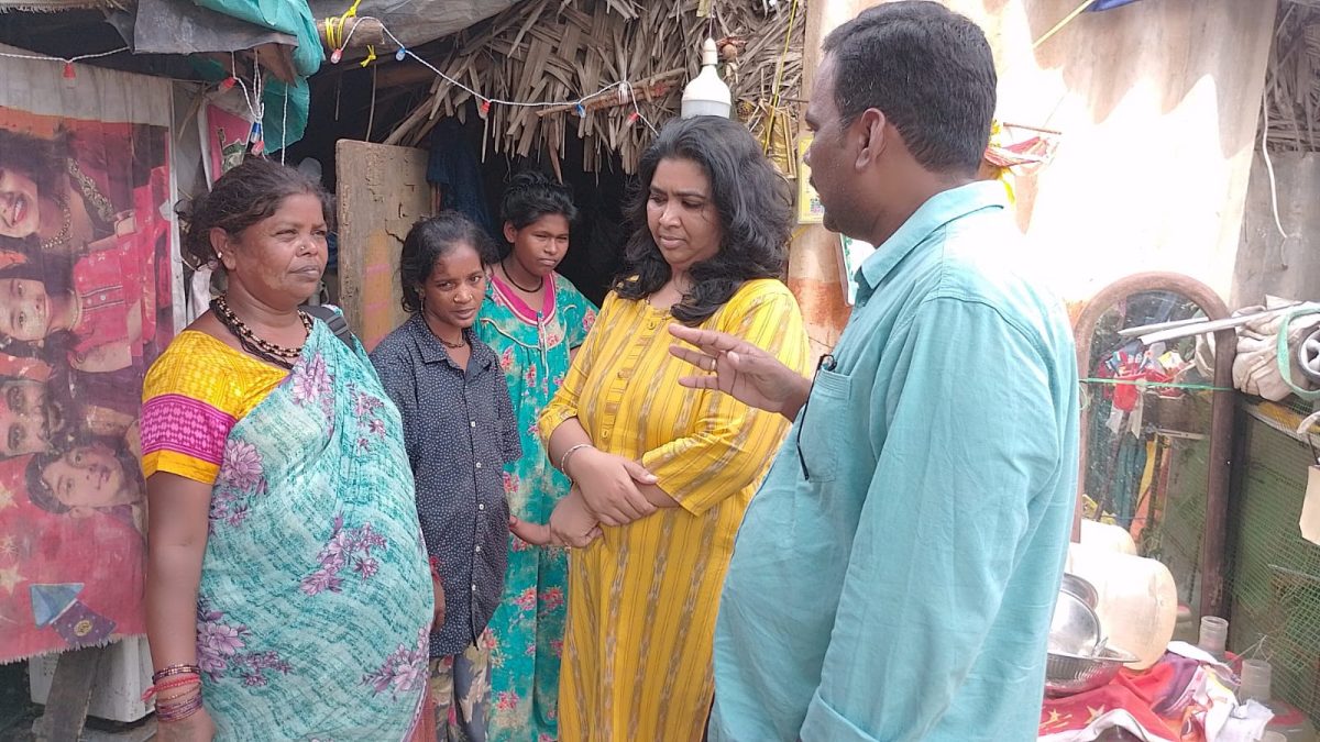 Disaster relief support for Narikuravar tribal community - Narikkuravar ...