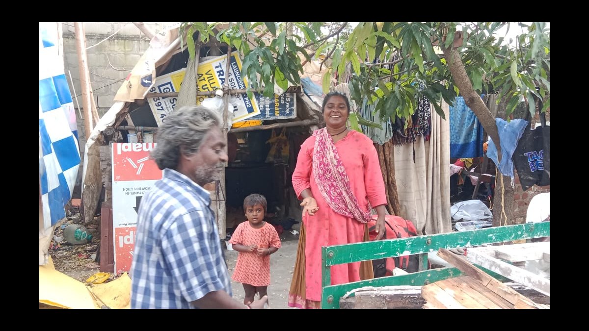 Disaster relief support for Narikuravar tribal community - Narikkuravar ...